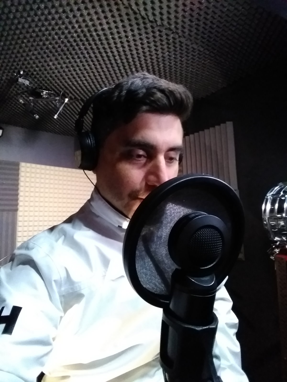 Tulio - Voz en off en Español (América Latina) - VoiceProductions